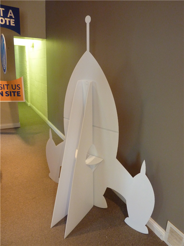 Floor Standee Display, Self-Standing Graphics, Portable Standee