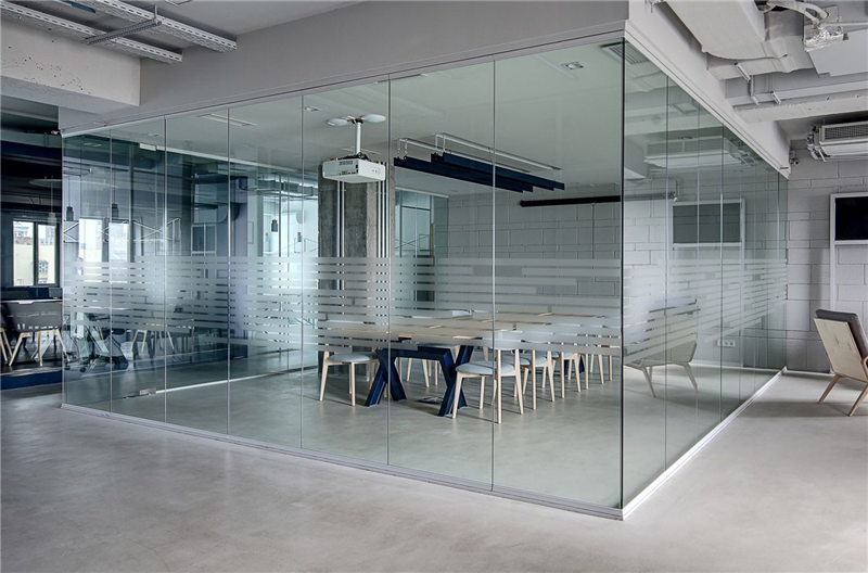 Custom Window Privacy Film | Professional and Private Workspace ...